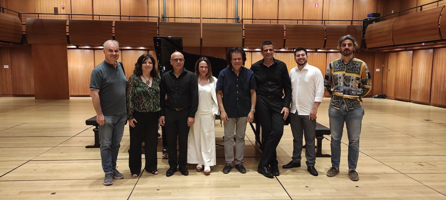 They performed on the alternative stage of the National Opera - NetworthFD
